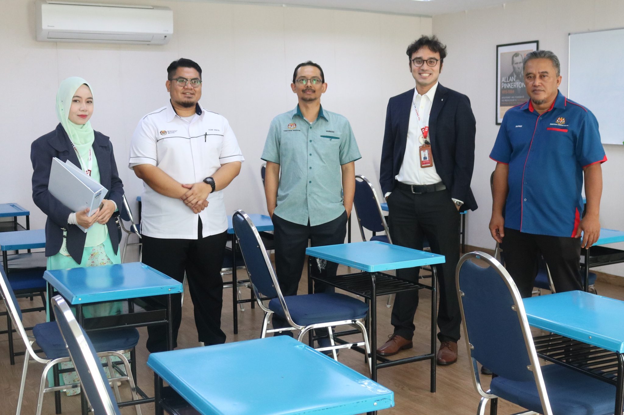 MUET At SMART College